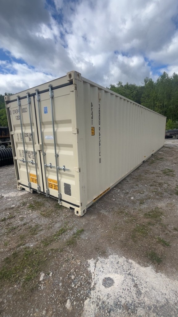 New 40ft Standard Shipping Container in Cleveland, OH | Yes Containers